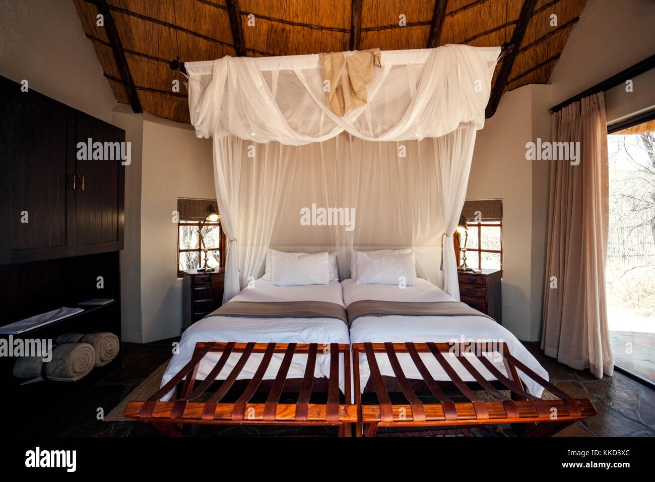 Game lodge interior hi-res stock photography and images - Alamy