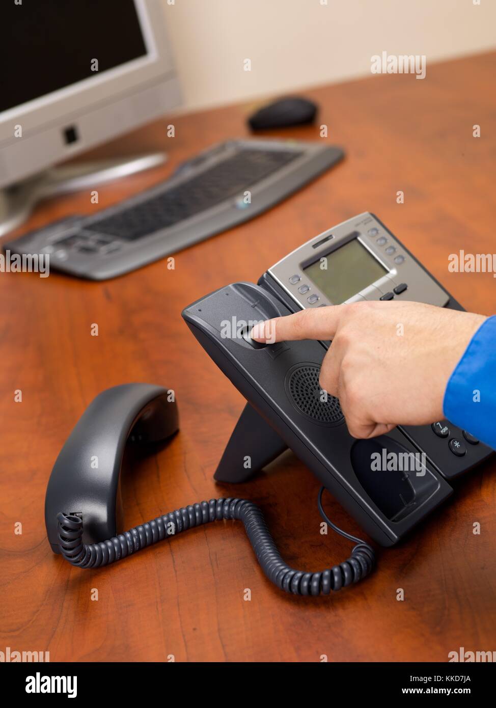 Disconnecting hi-res stock photography and images - Alamy