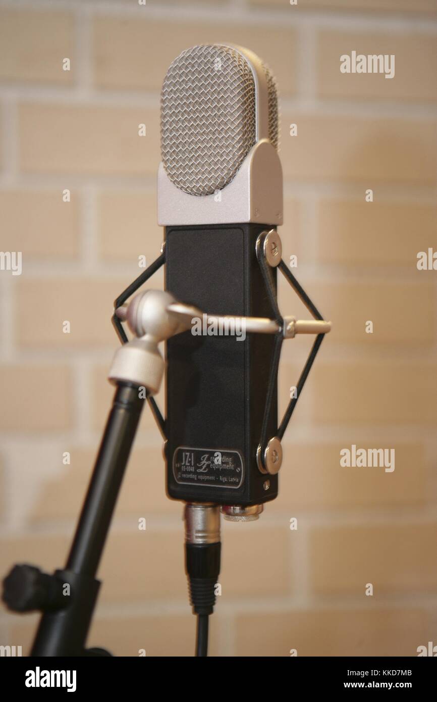 Microphone for singer Stock Photo - Alamy