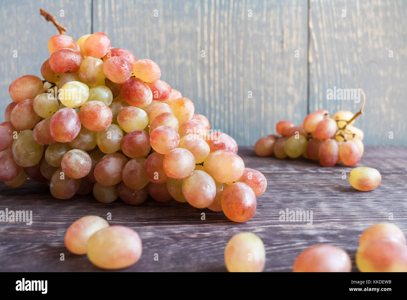 Big grapes hi-res stock photography and images - Alamy