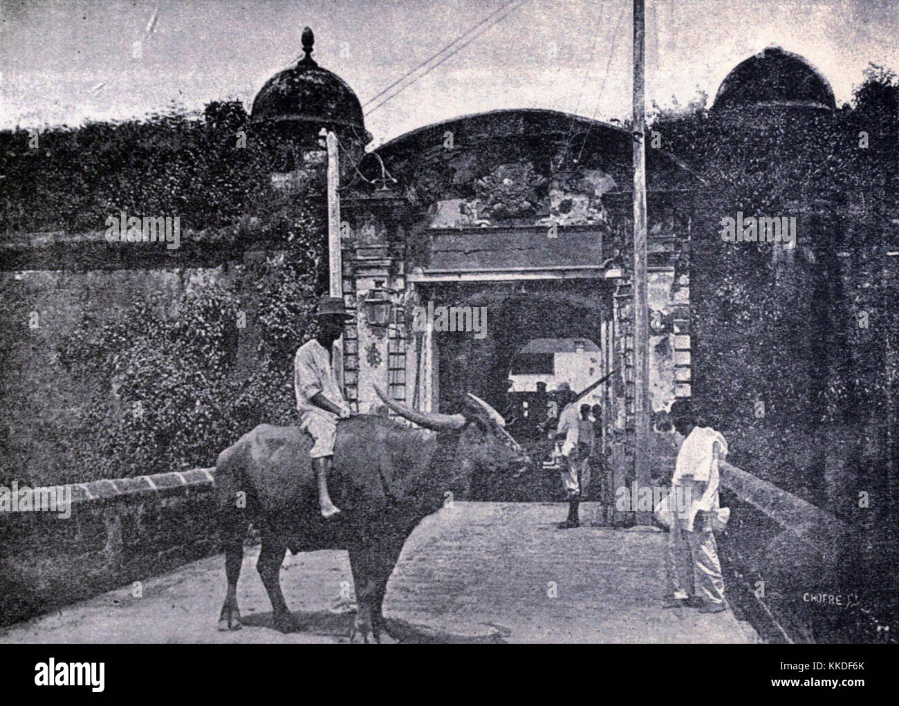 Puerta Real, Intramuros, 1899 Stock Photo - Alamy