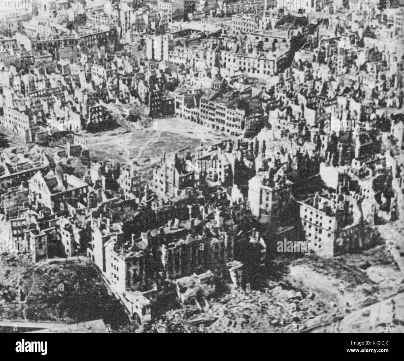 Destruction of warsaw hi-res stock photography and images - Alamy