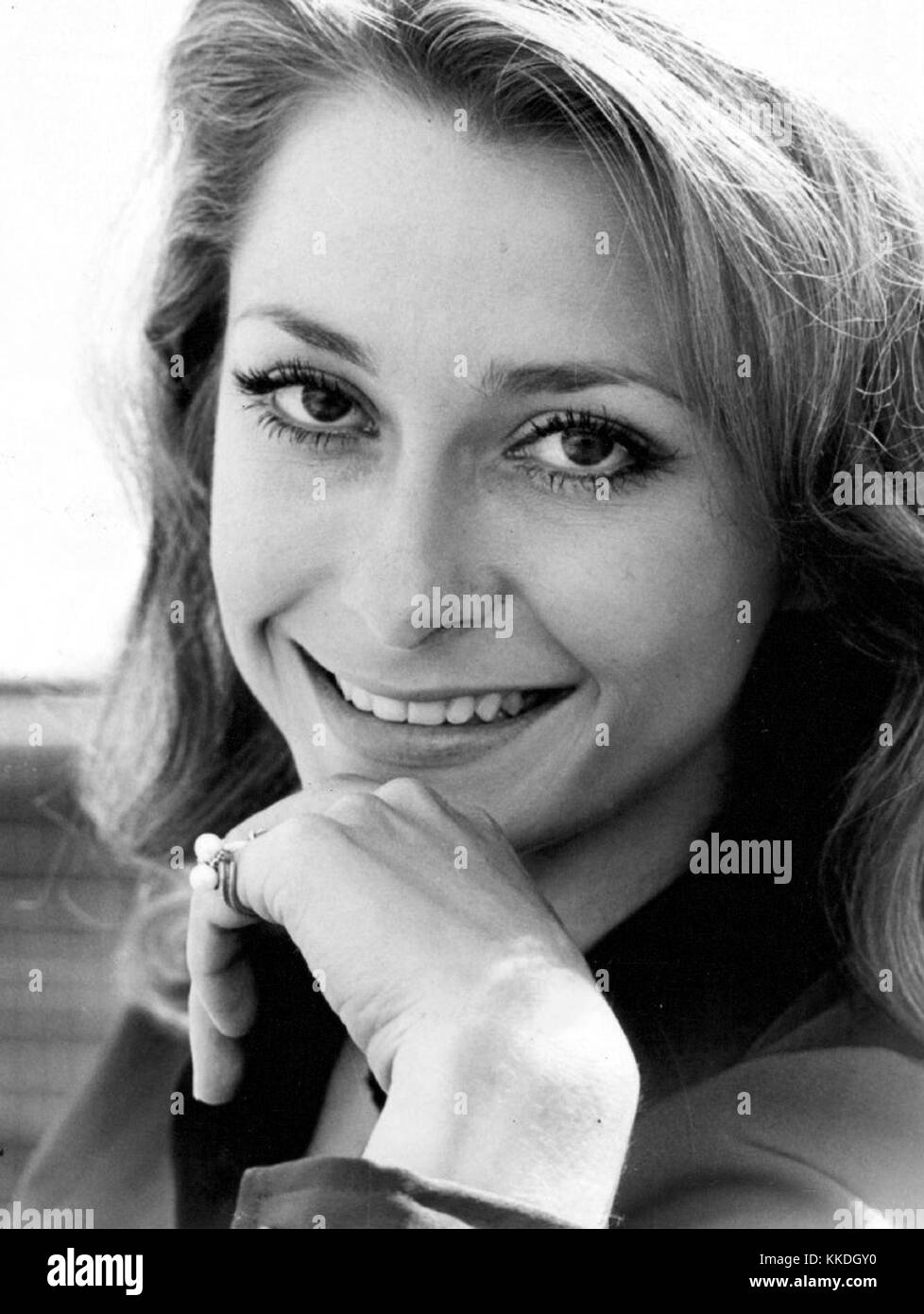 Elizabeth ashley hi-res stock photography and images - Alamy