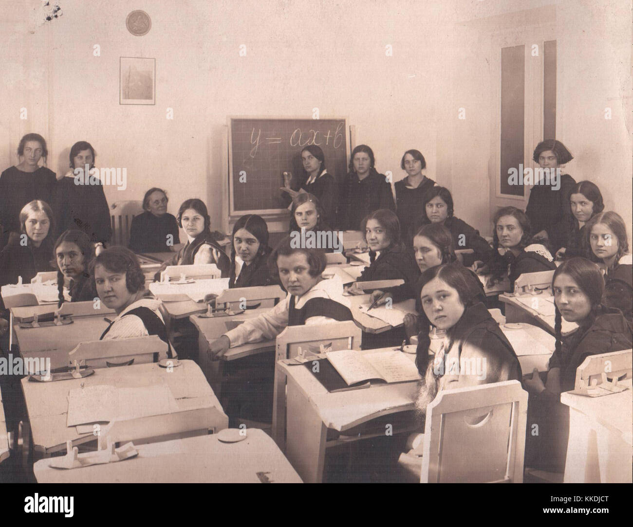 Klasa hi-res stock photography and images - Alamy