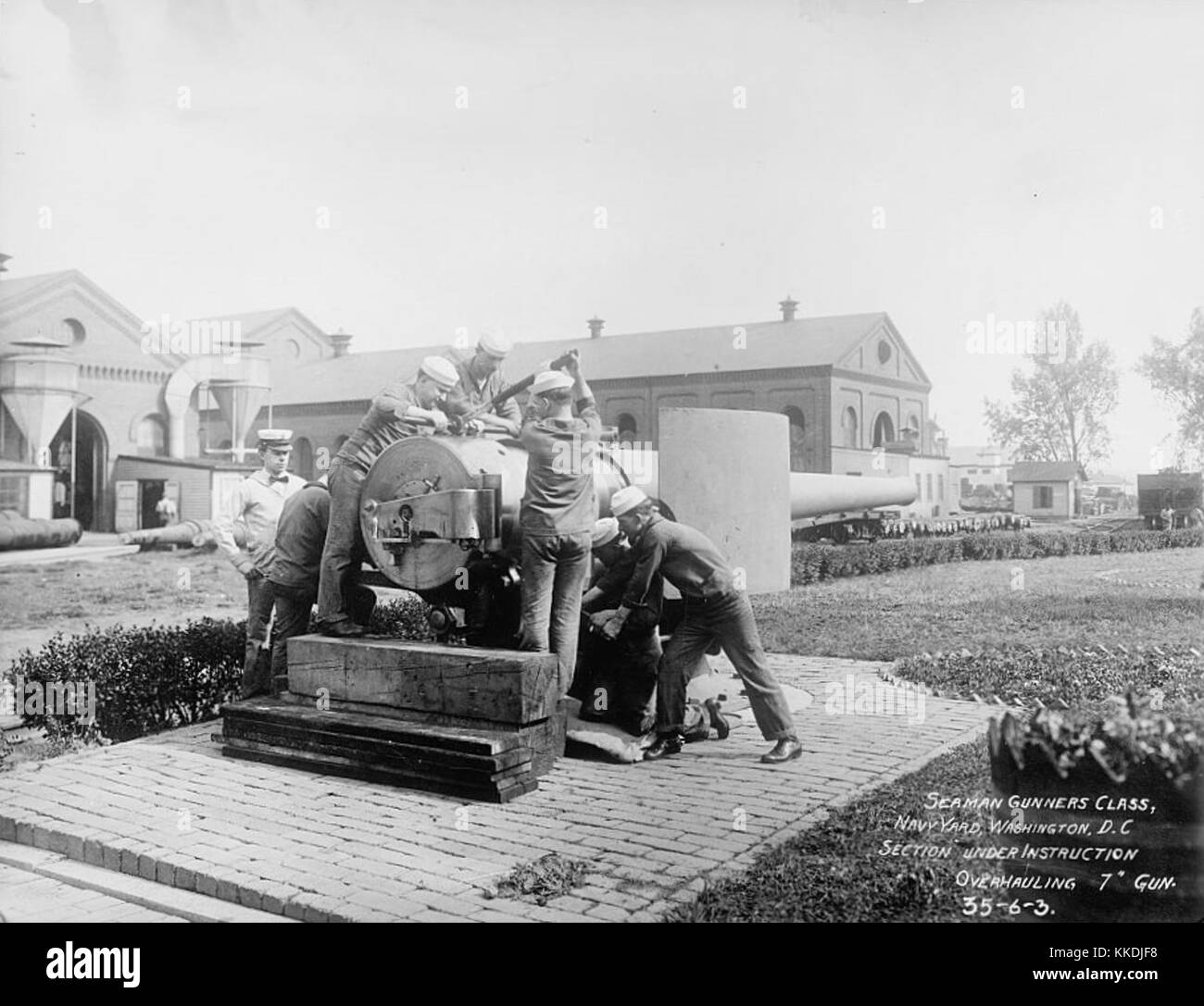 Seamen navy hi-res stock photography and images - Alamy