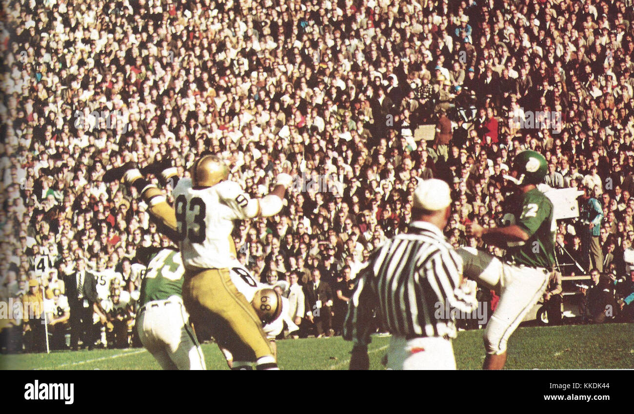 Mike Kenney kicks field goal against Notre Dame (1966 Stock Photo - Alamy