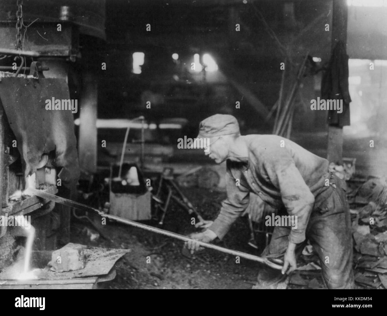 Puddler hi-res stock photography and images - Alamy