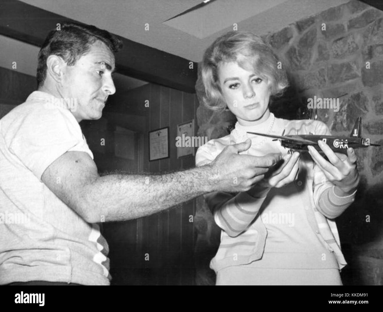 Rod Serling Inger Stevens Serling model airplane collection 1960 Stock ...