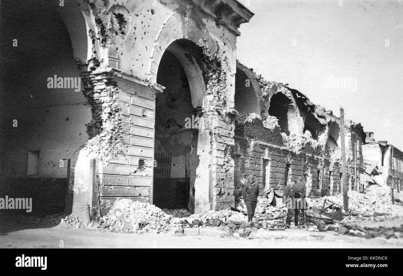 Three nazi soldiers hi-res stock photography and images - Alamy