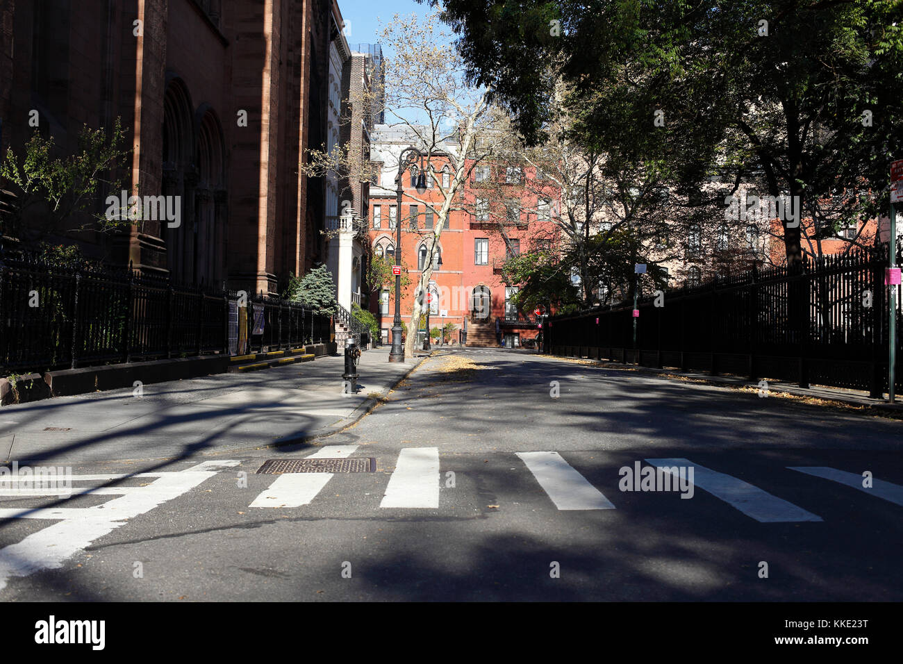 Empty Crosswalk High Resolution Stock Photography and Images - Alamy