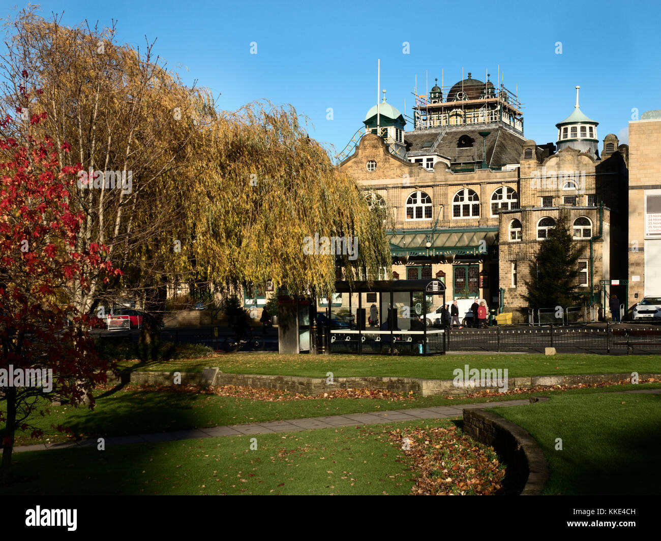 Royal hall crescent gardens harrogate hi-res stock photography and ...