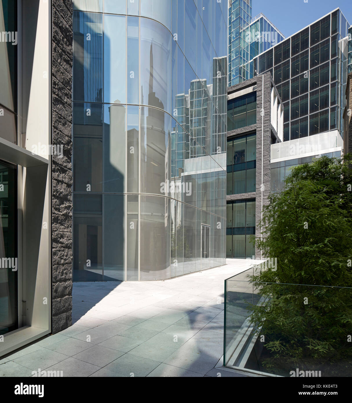 Elevated walkway. Angel Court, London, United Kingdom. Architect ...