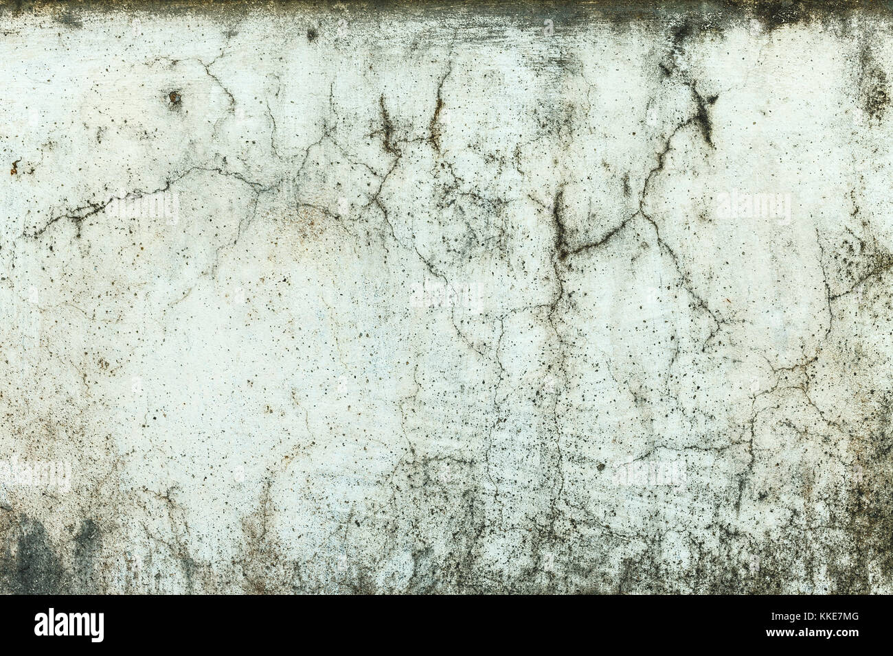 Cracked stone wall hi-res stock photography and images - Alamy