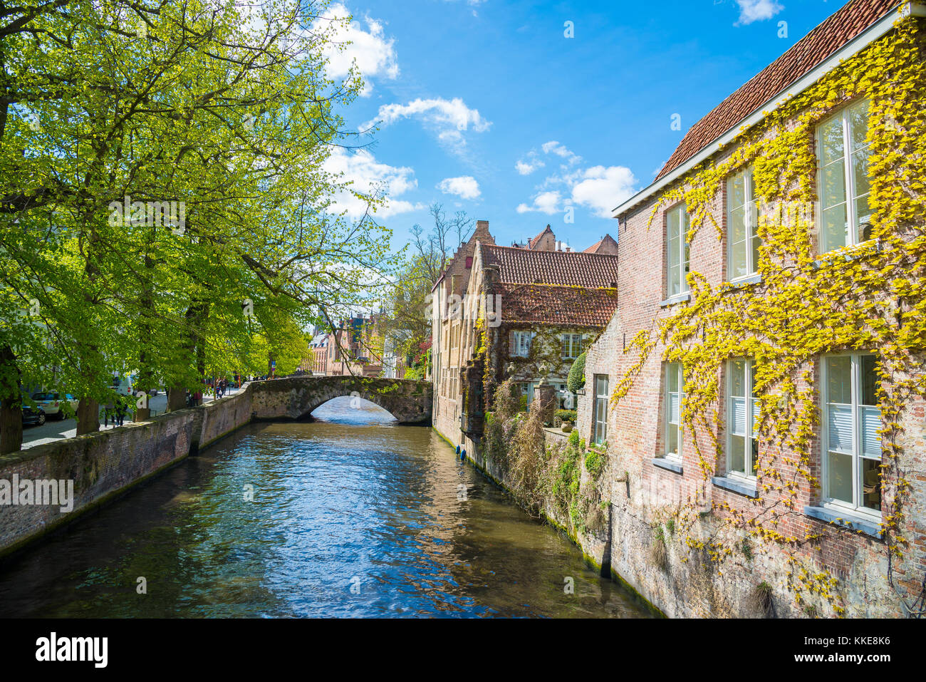 Bridge canal scenic architecture hi-res stock photography and images ...