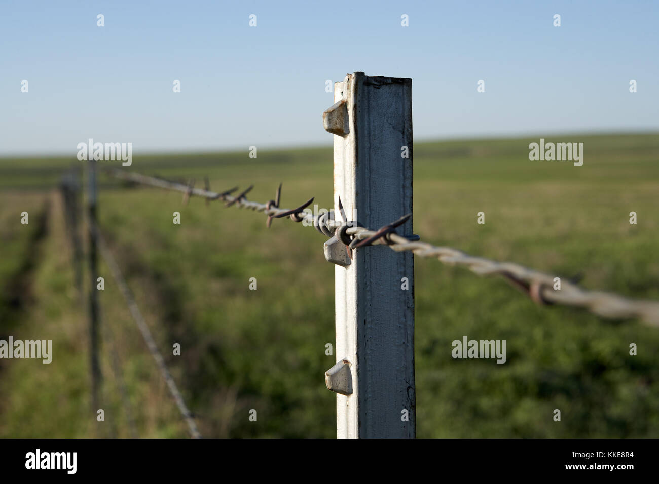 Metal fence pole hi-res stock photography and images - Alamy