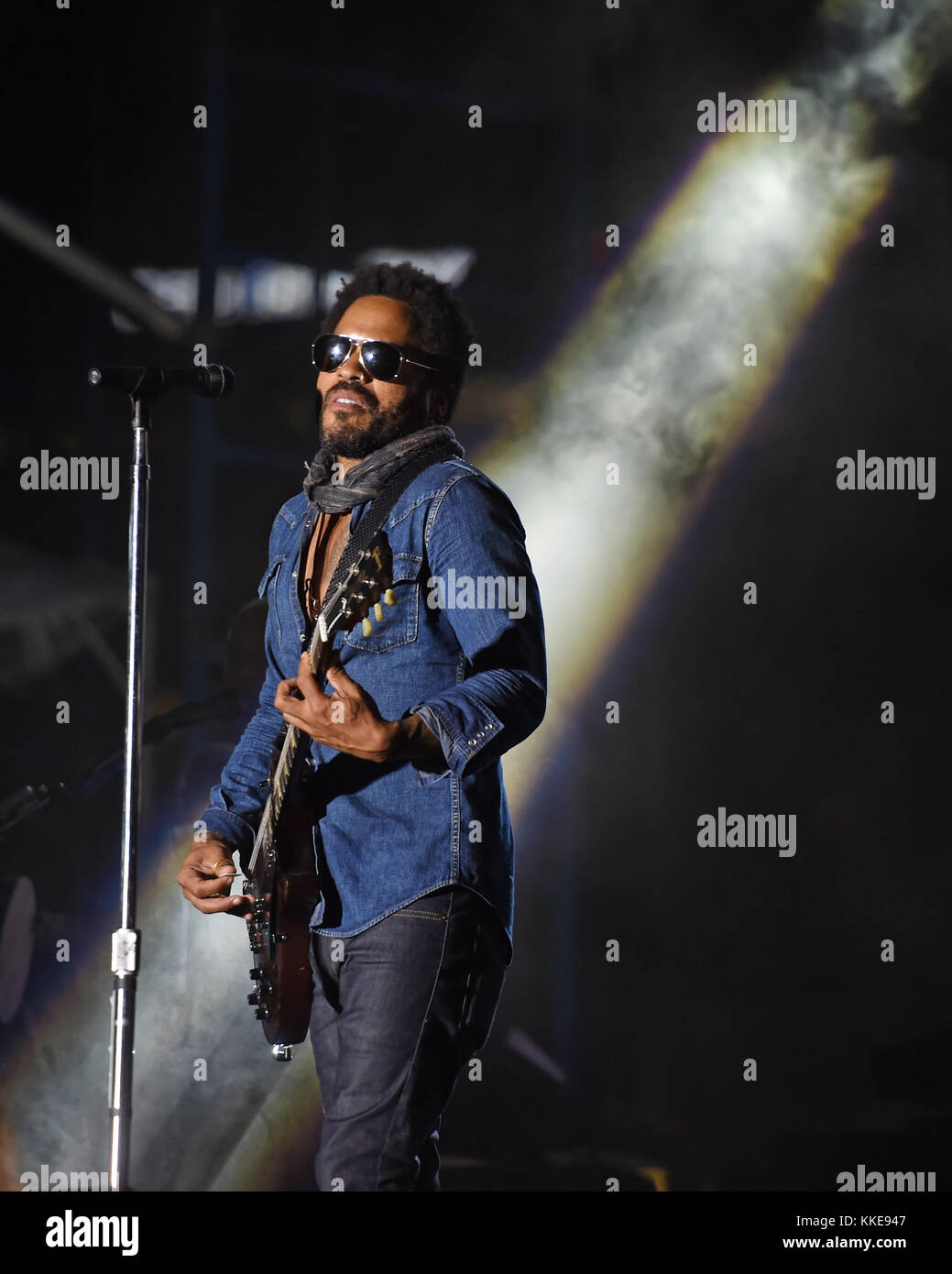 WEST PALM BEACH - APRIL 29: Lenny Kravitz performs during Sunfest on ...