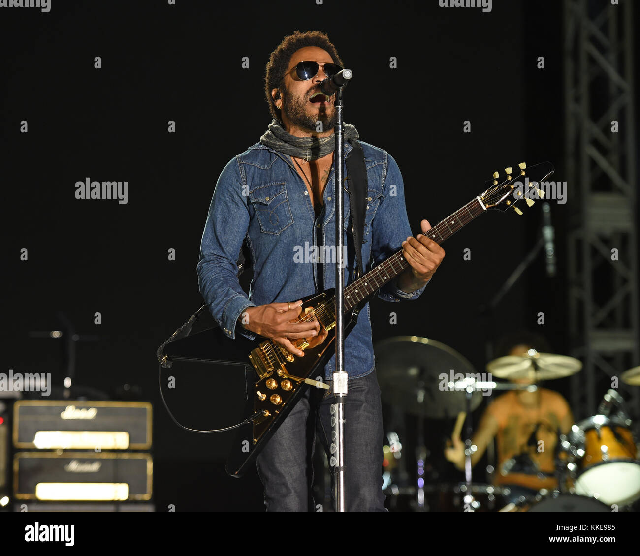 WEST PALM BEACH - APRIL 29: Lenny Kravitz performs during Sunfest on ...
