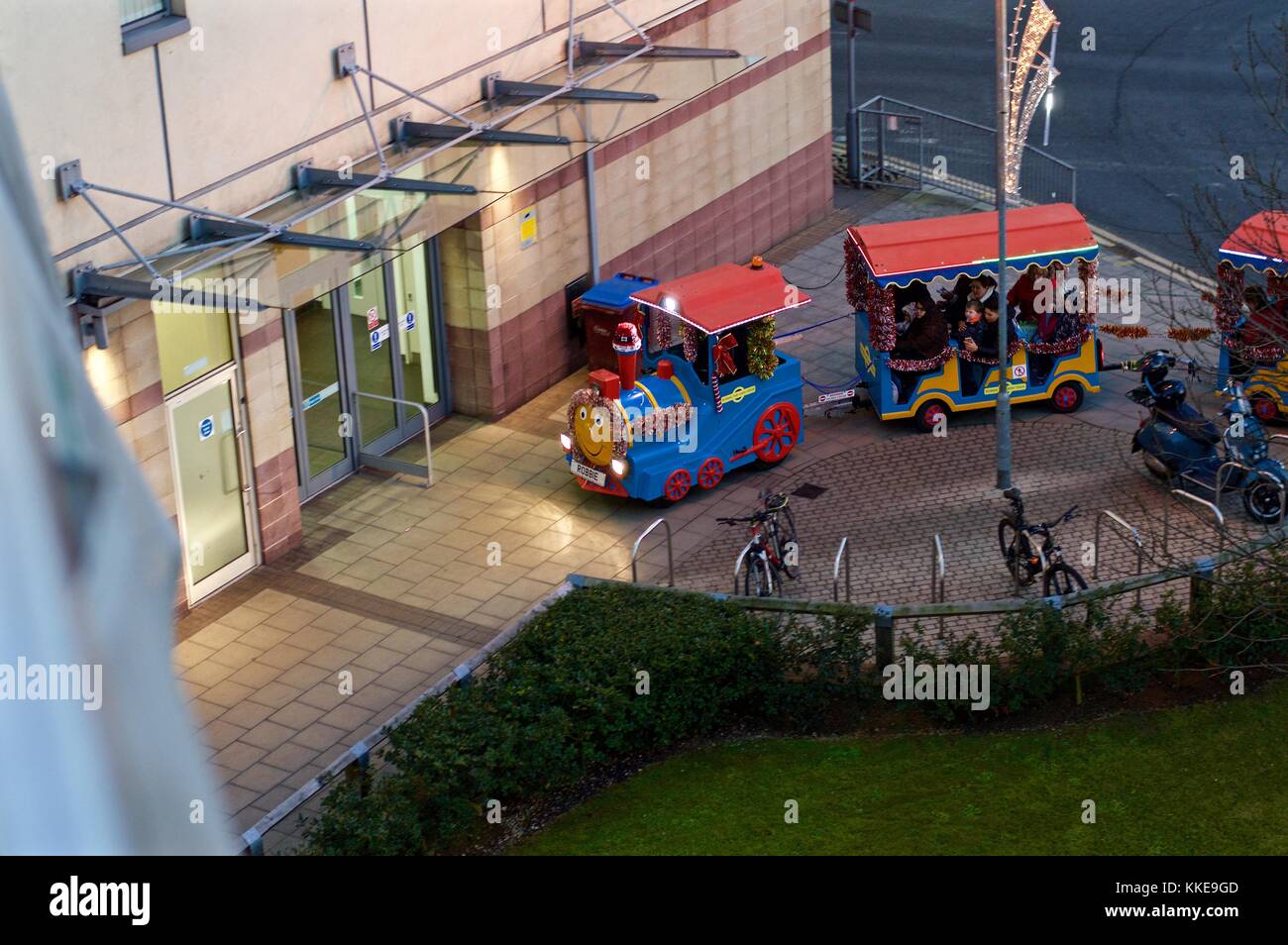 Childrens' train ride around Riverside Shopping Centre in Hemel ...