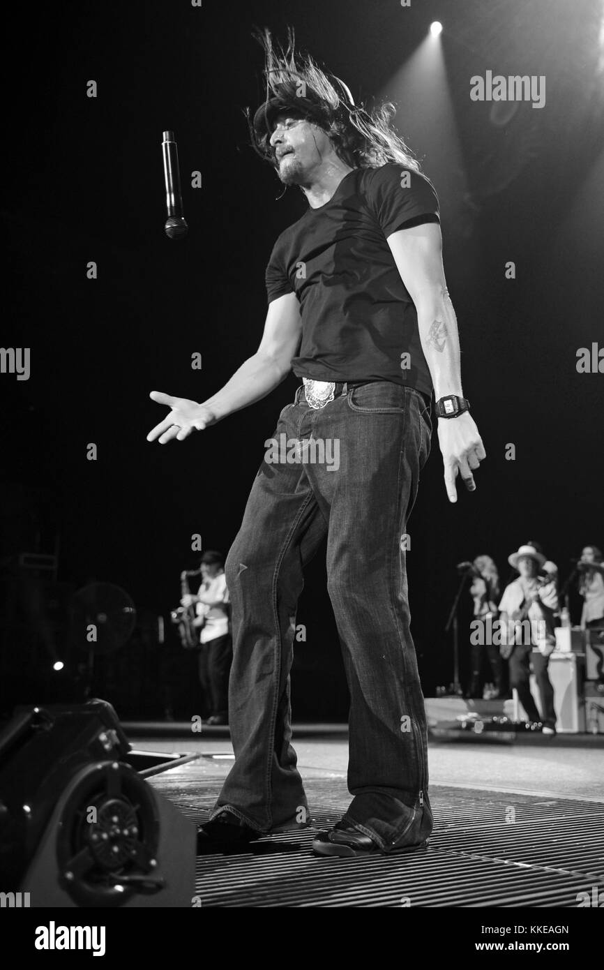WEST PALM BEACH, FL - JULY 16: Robert James Ritchie AKA Kid Rock ...