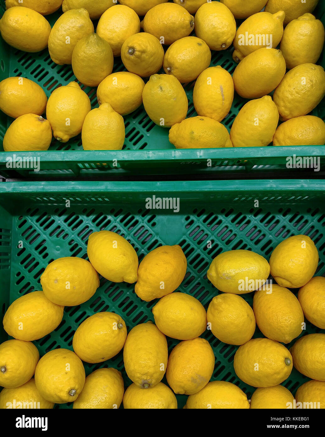 lemons in market baskets Stock Photo - Alamy