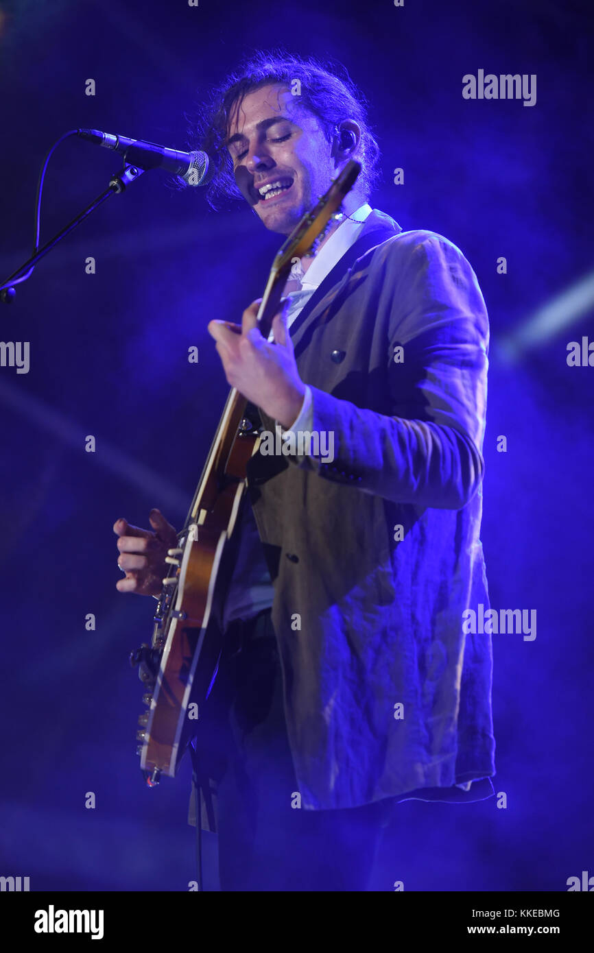 WEST PALM BEACH - MAY 02: Andrew Hozier-Byrne known as Hozier performs ...
