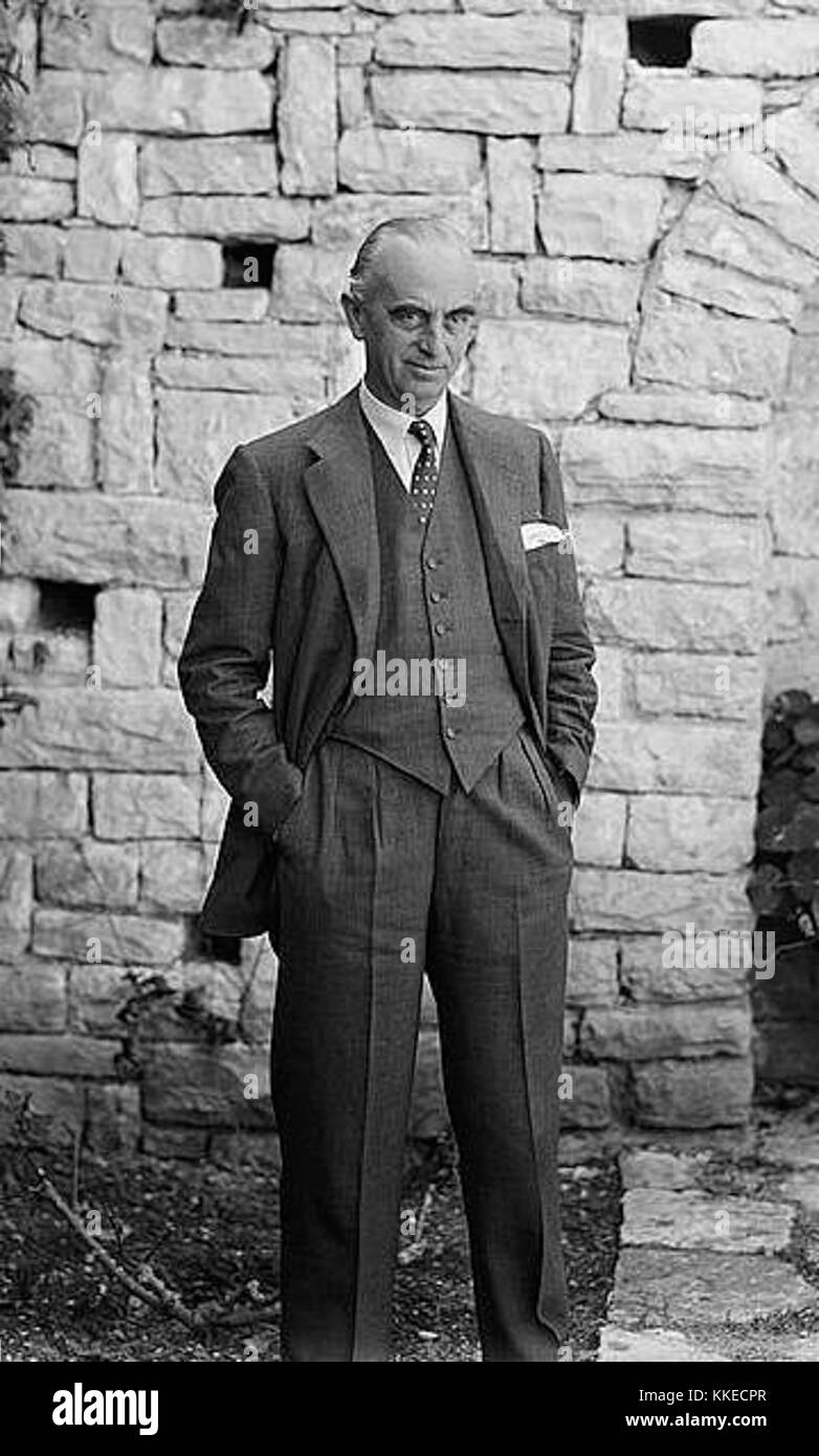 Harold macmichael hi-res stock photography and images - Alamy