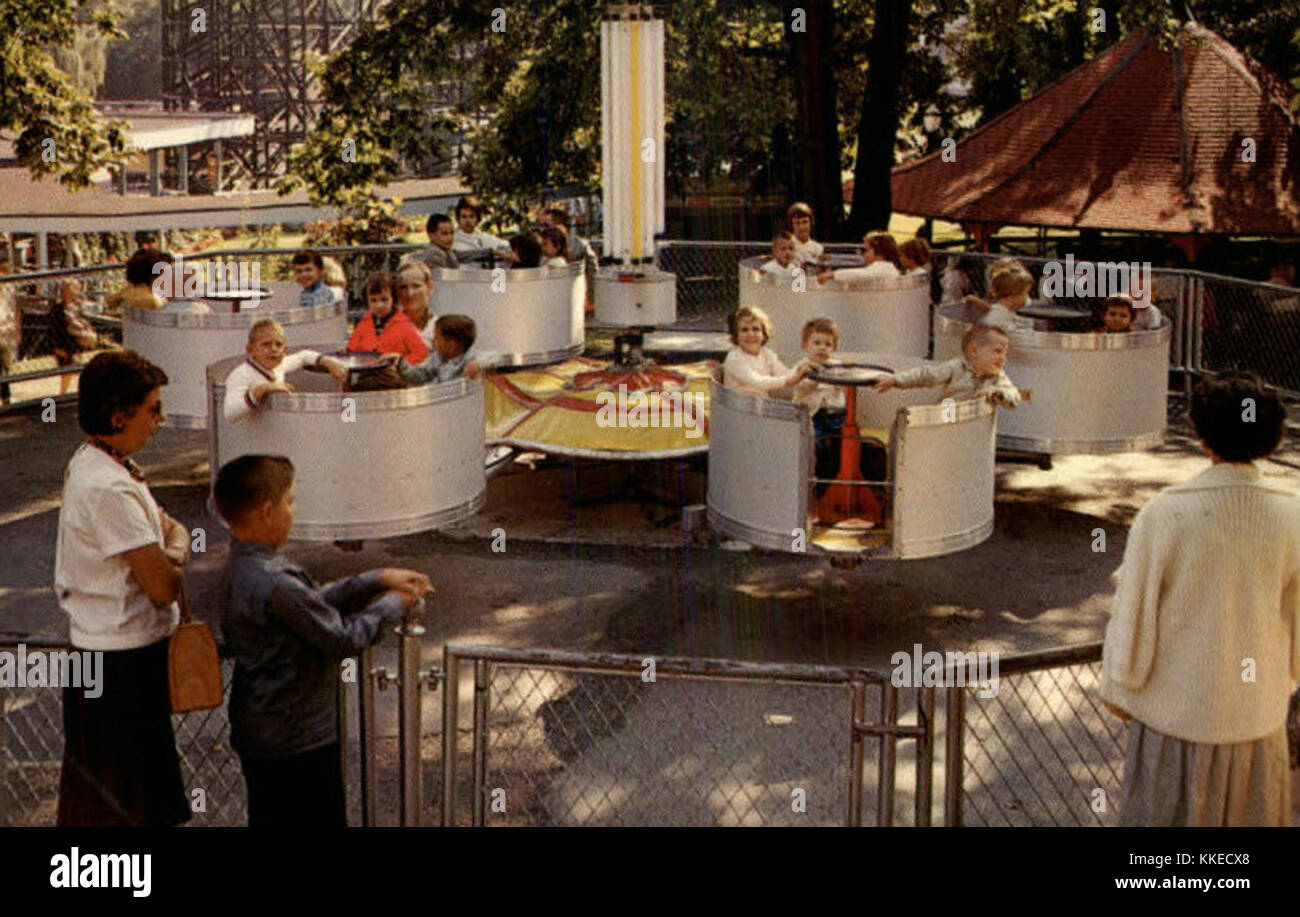 Hersheypark Tubs O Fun ride 1967 Stock Photo - Alamy