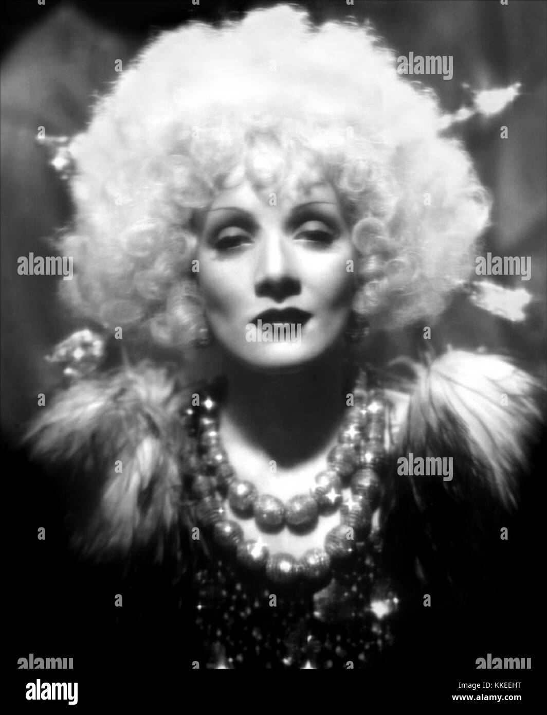 Blonde venus marlene dietrich 1932 hi-res stock photography and images ...