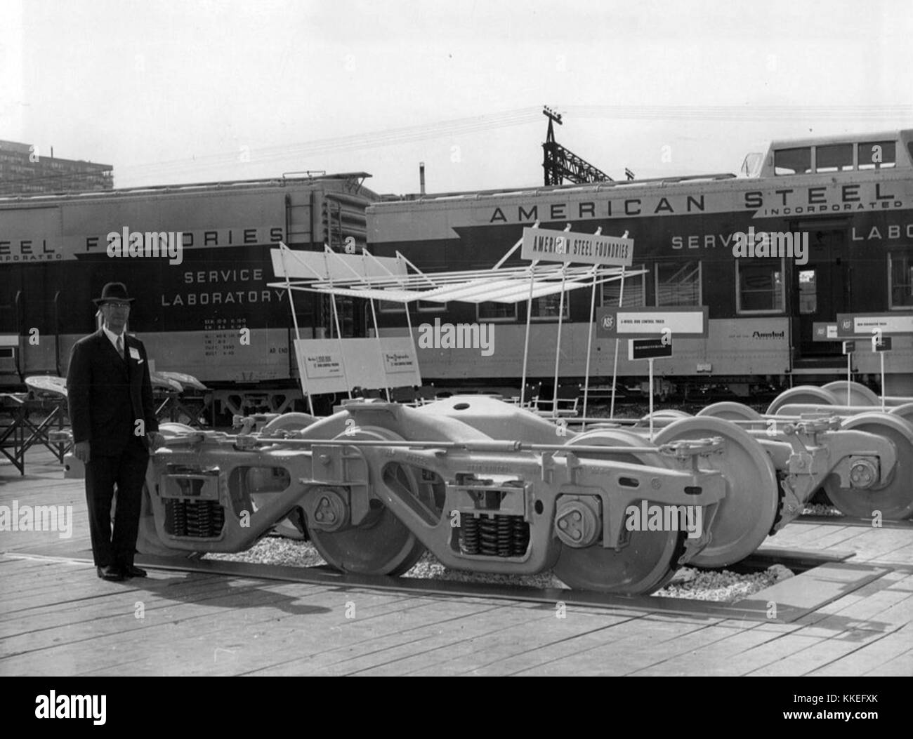 Rail car wheels Black and White Stock Photos & Images - Alamy
