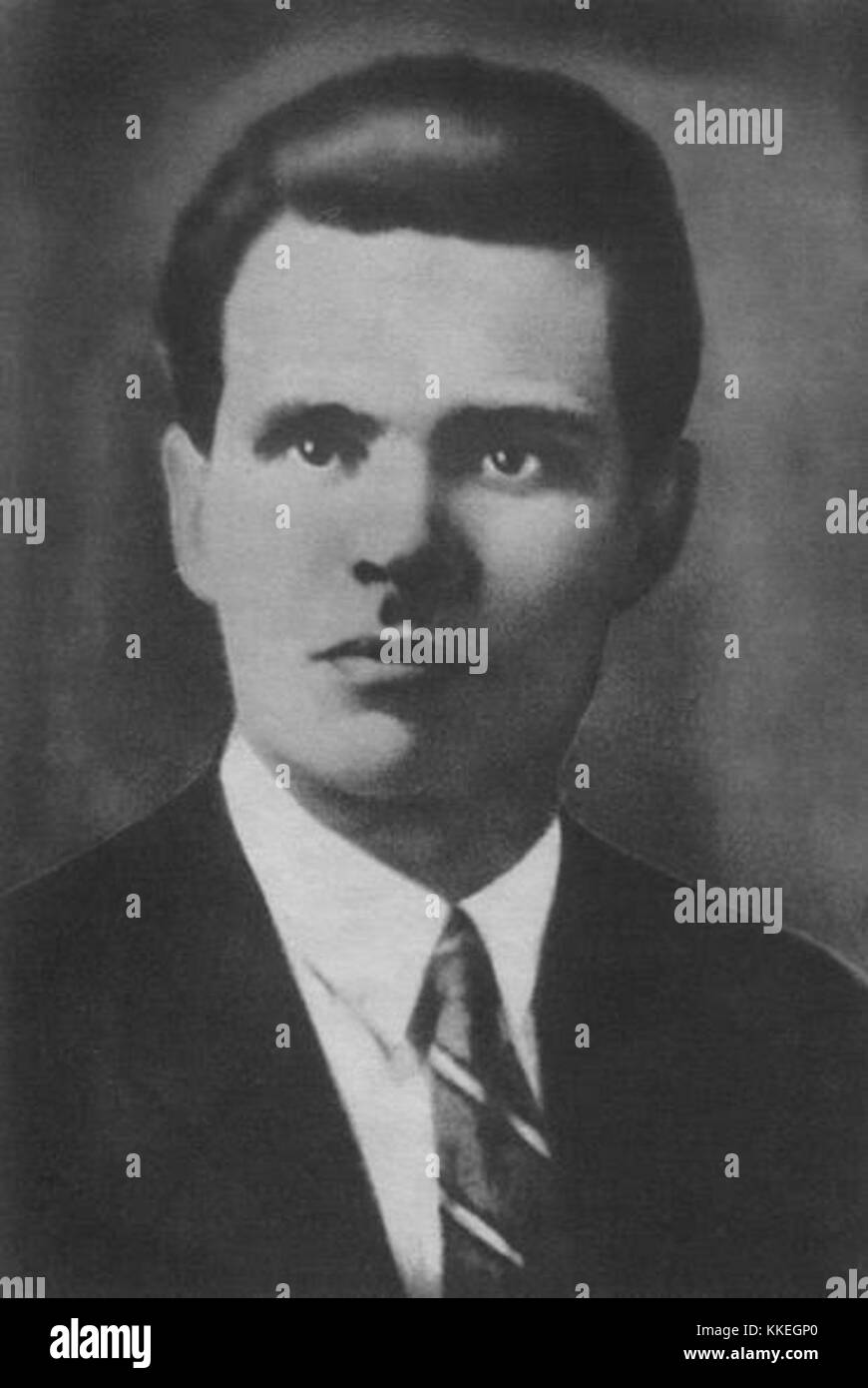 Nestor Makhno was a prominent Ukrainian anarchist and military leader ...