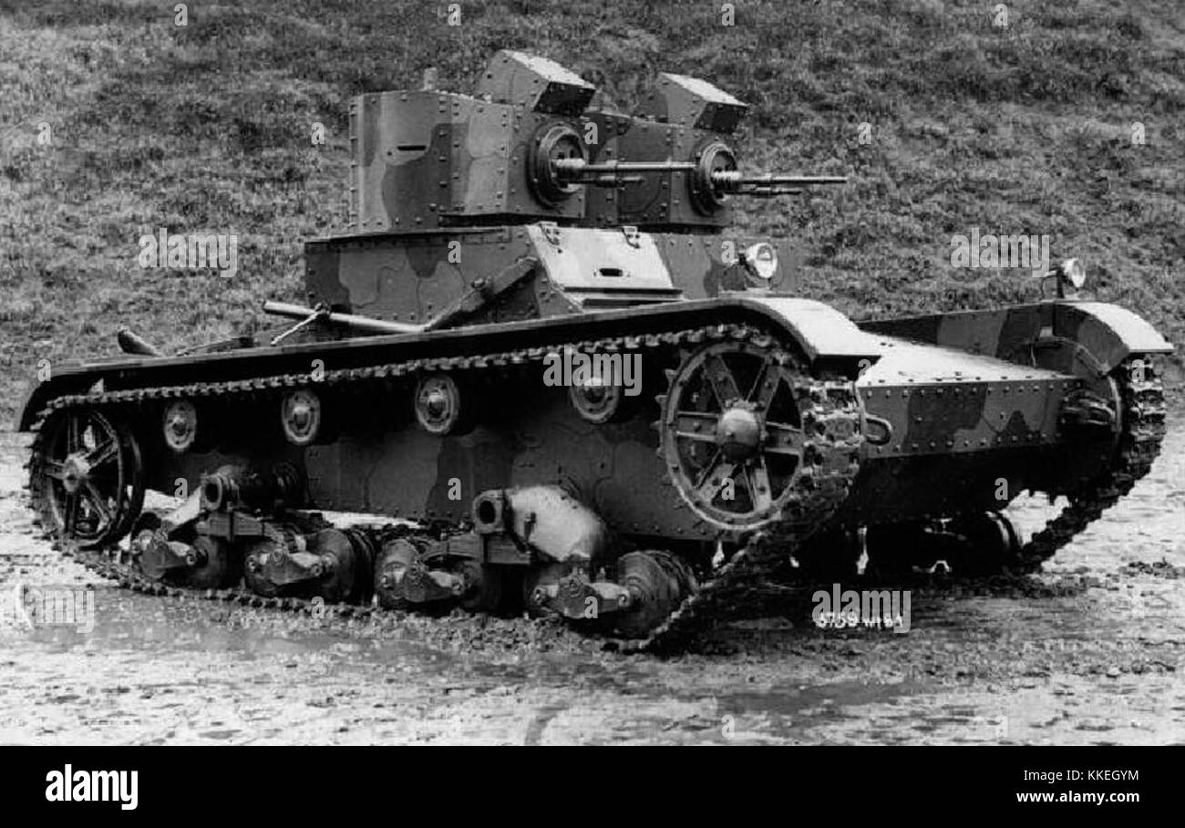 Historical tank in military hi-res stock photography and images - Alamy