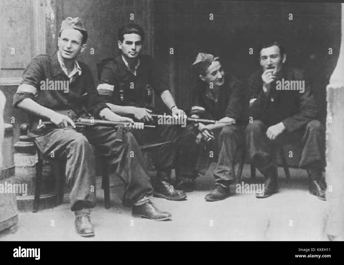 Four soldiers hi-res stock photography and images - Alamy