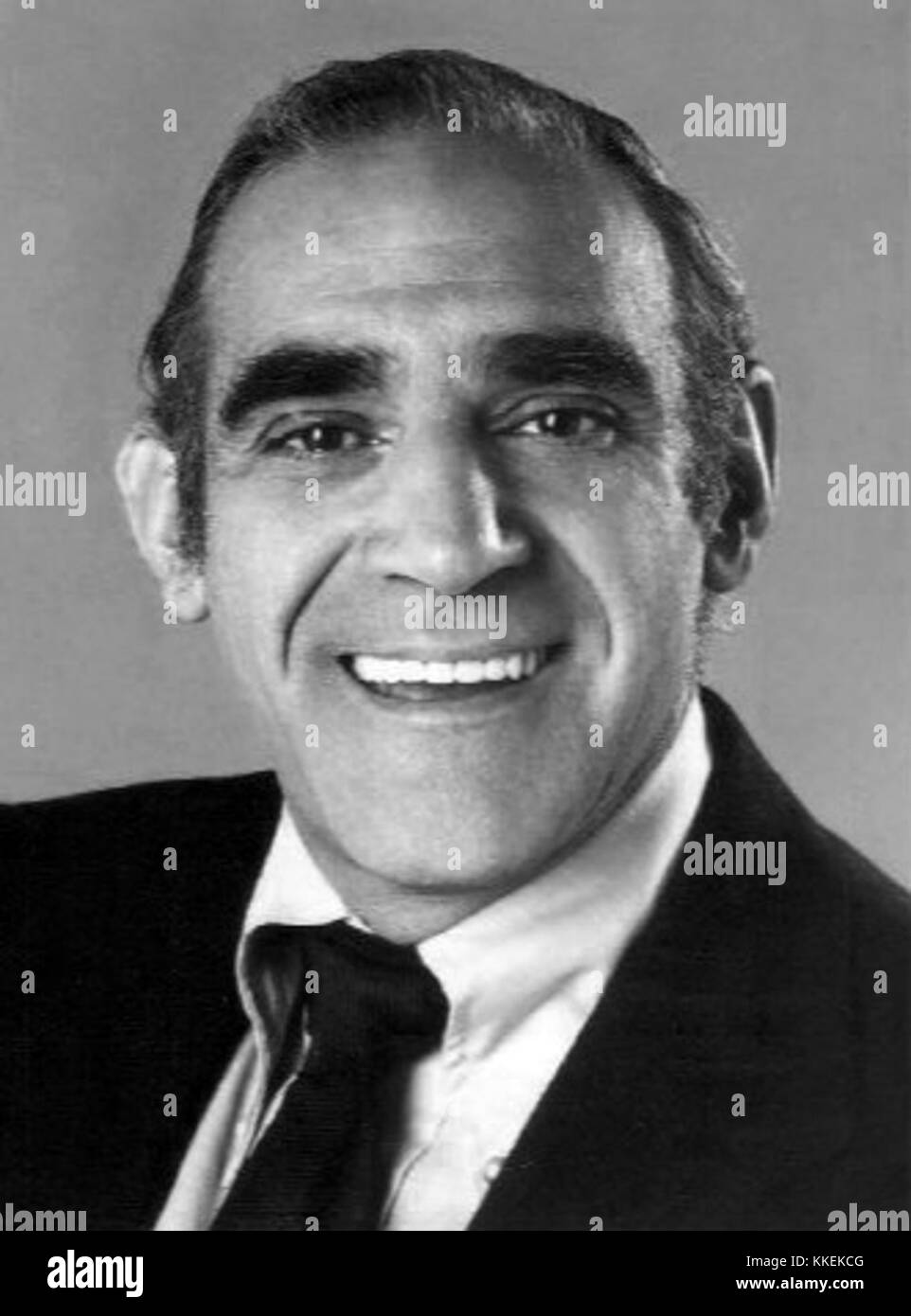 A classic portrait of actor Abe Vigoda, taken in 1975, showcasing his ...