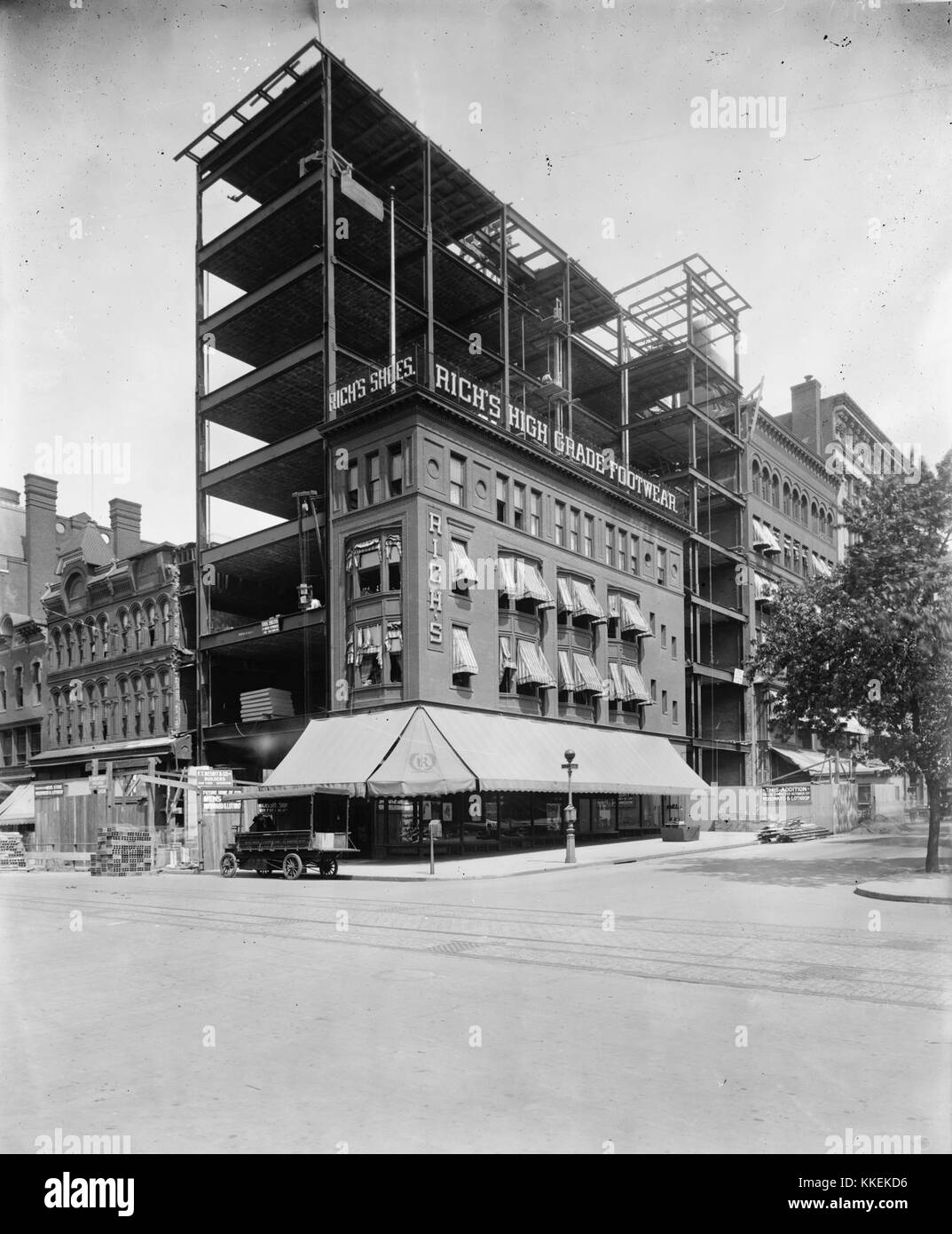 Woodward lothrop hi-res stock photography and images - Alamy