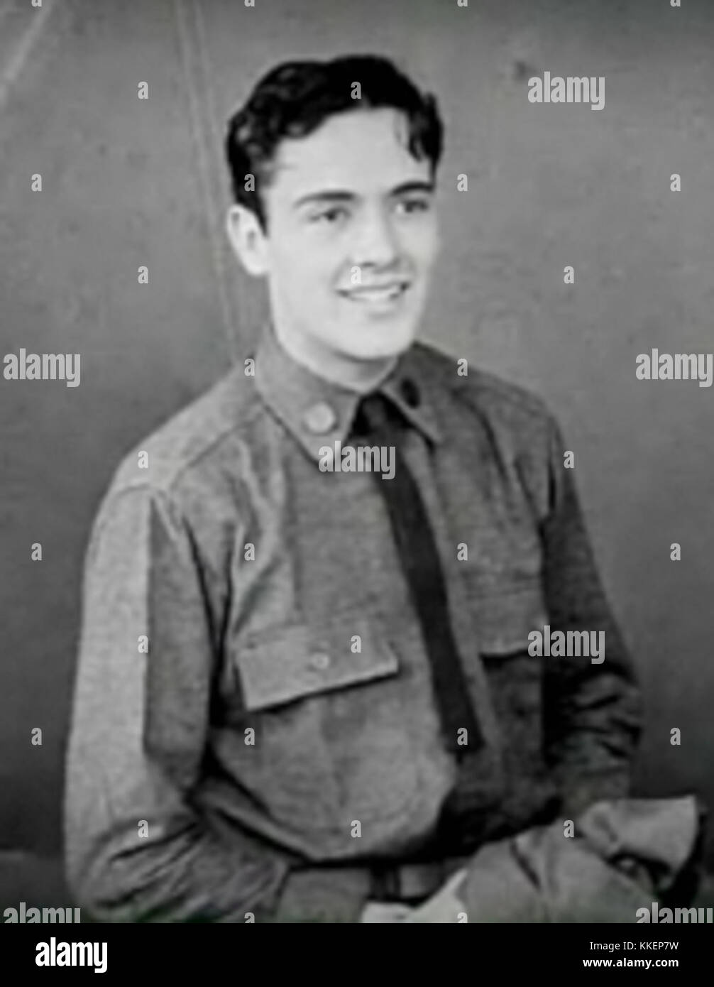 Oscar best picture wings hi-res stock photography and images - Alamy