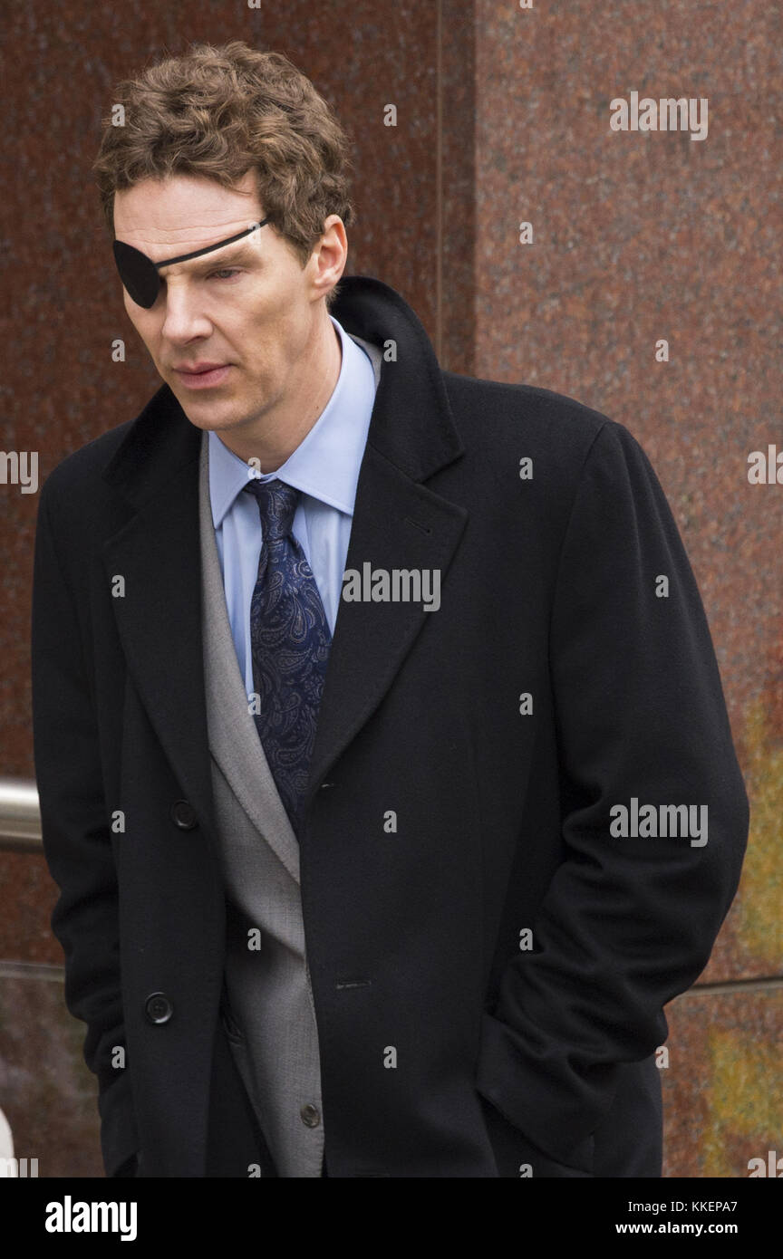 Benedict Cumberbatch wearing an eye patch while filming 'Melrose' in ...
