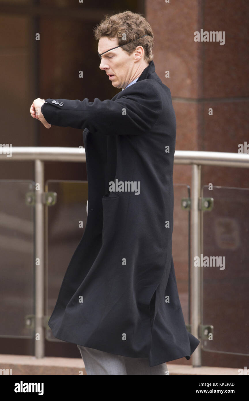 Benedict Cumberbatch wearing an eye patch while filming 'Melrose' in ...
