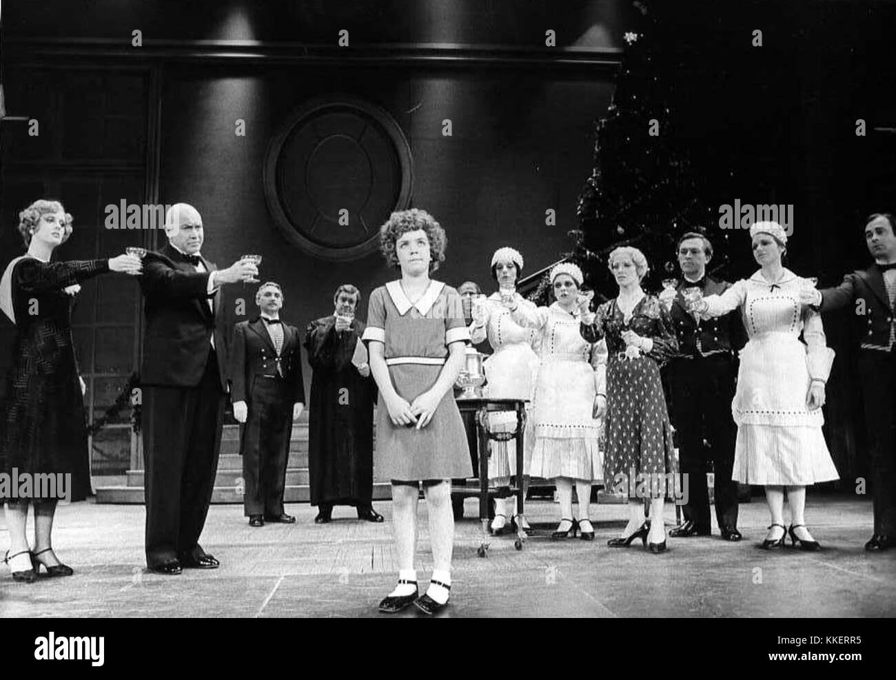 Scene from Annie 1977 2 Stock Photo - Alamy