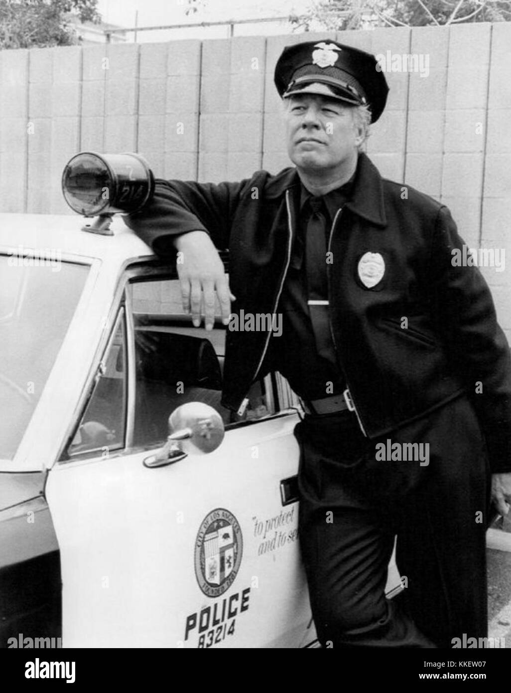 George Kennedy The Blue Knight 1976 Stock Photo - Alamy