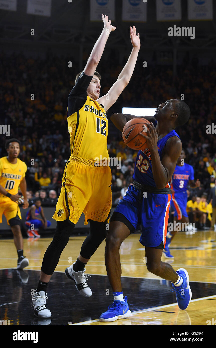November 28, 2017: Savannah State Tigers guard Dexter McClanahan (22 ...