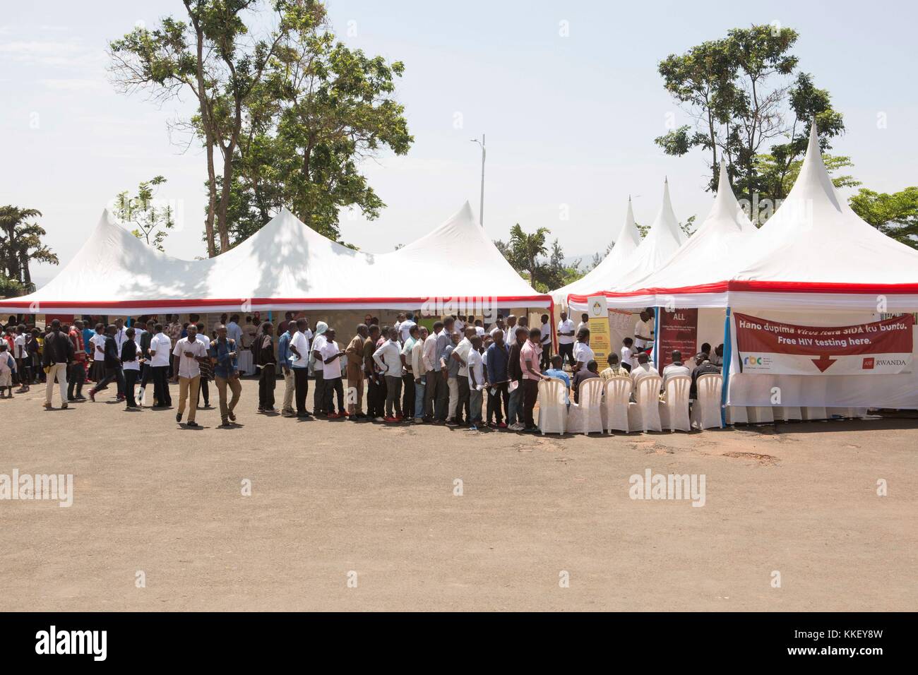 Hiv testing hi-res stock photography and images - Alamy