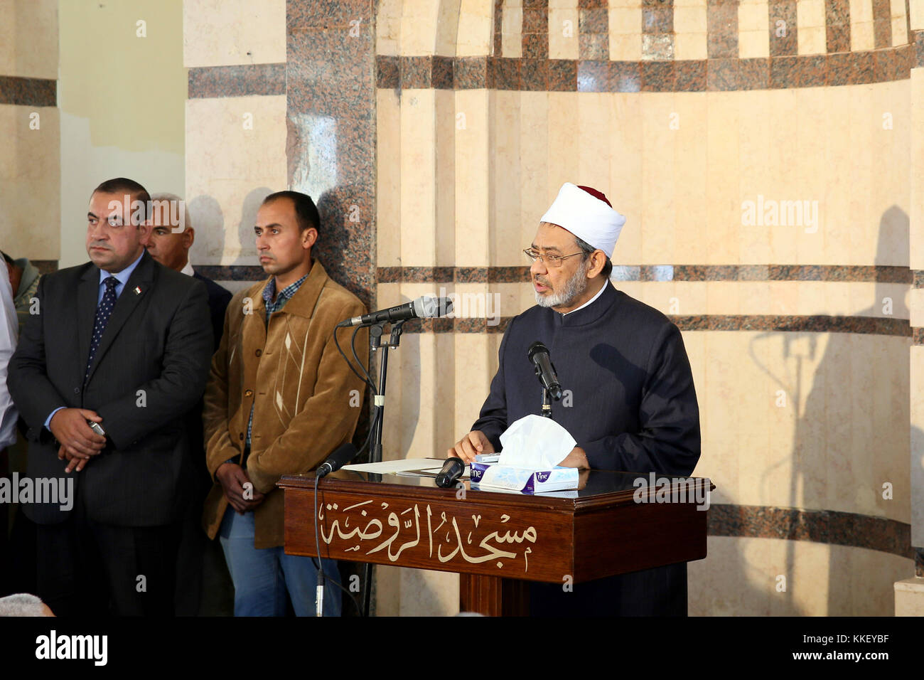 Bir Al Abed, Egypt. 1st Dec, 2017. Grand Imam of al-Azhar Ahmed el ...