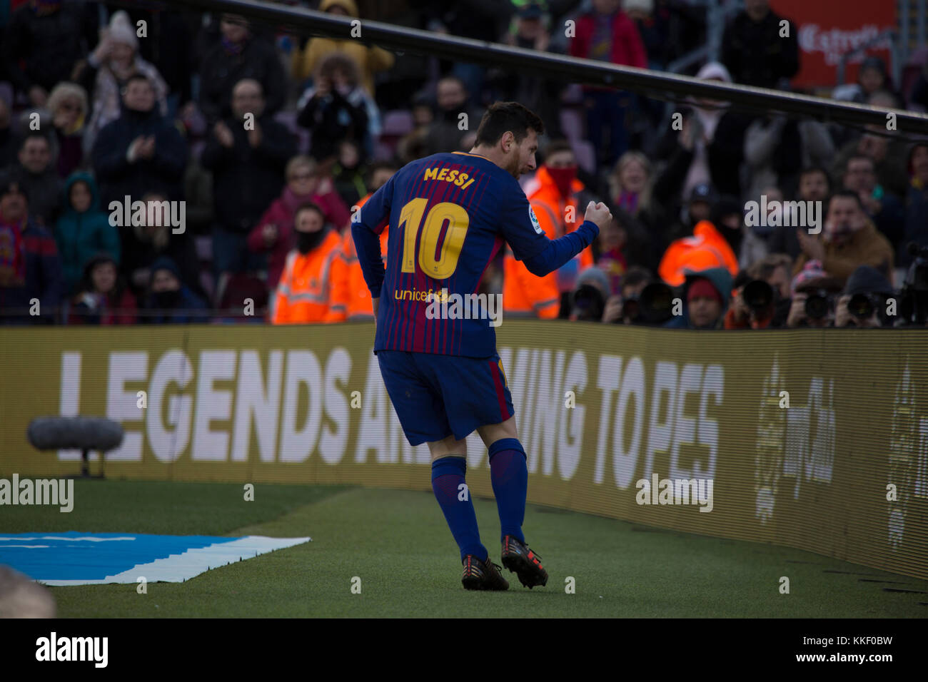Barcelona, Spain. 02nd Dec, 2017. (10) Messi celebrating his first goal ...