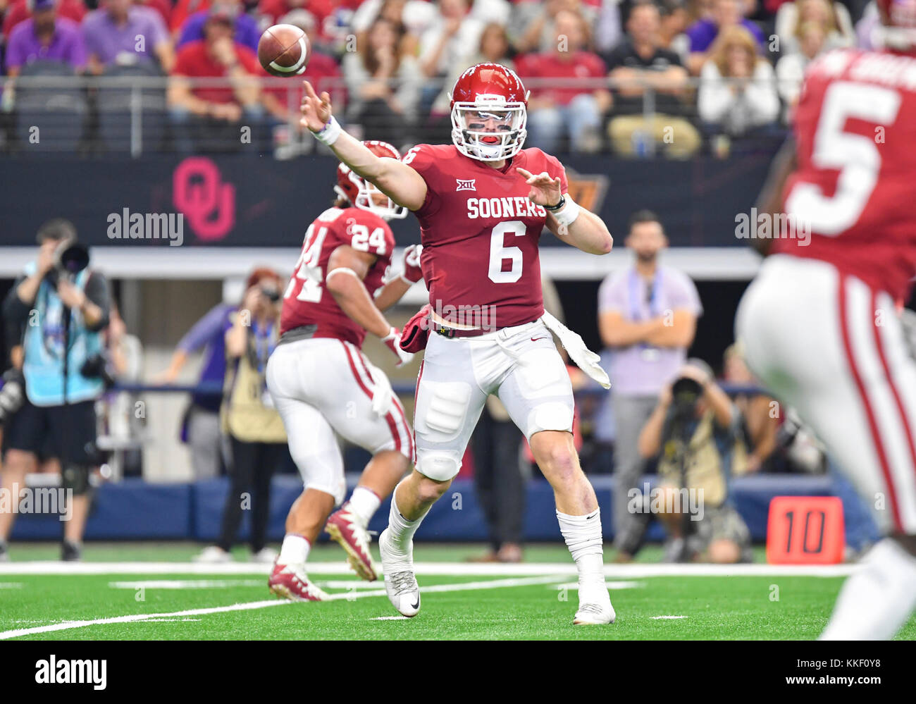 December 02, 2017: Oklahoma Sooners quarterback Baker Mayfield #6 threw 4 touchdowns and passed ...