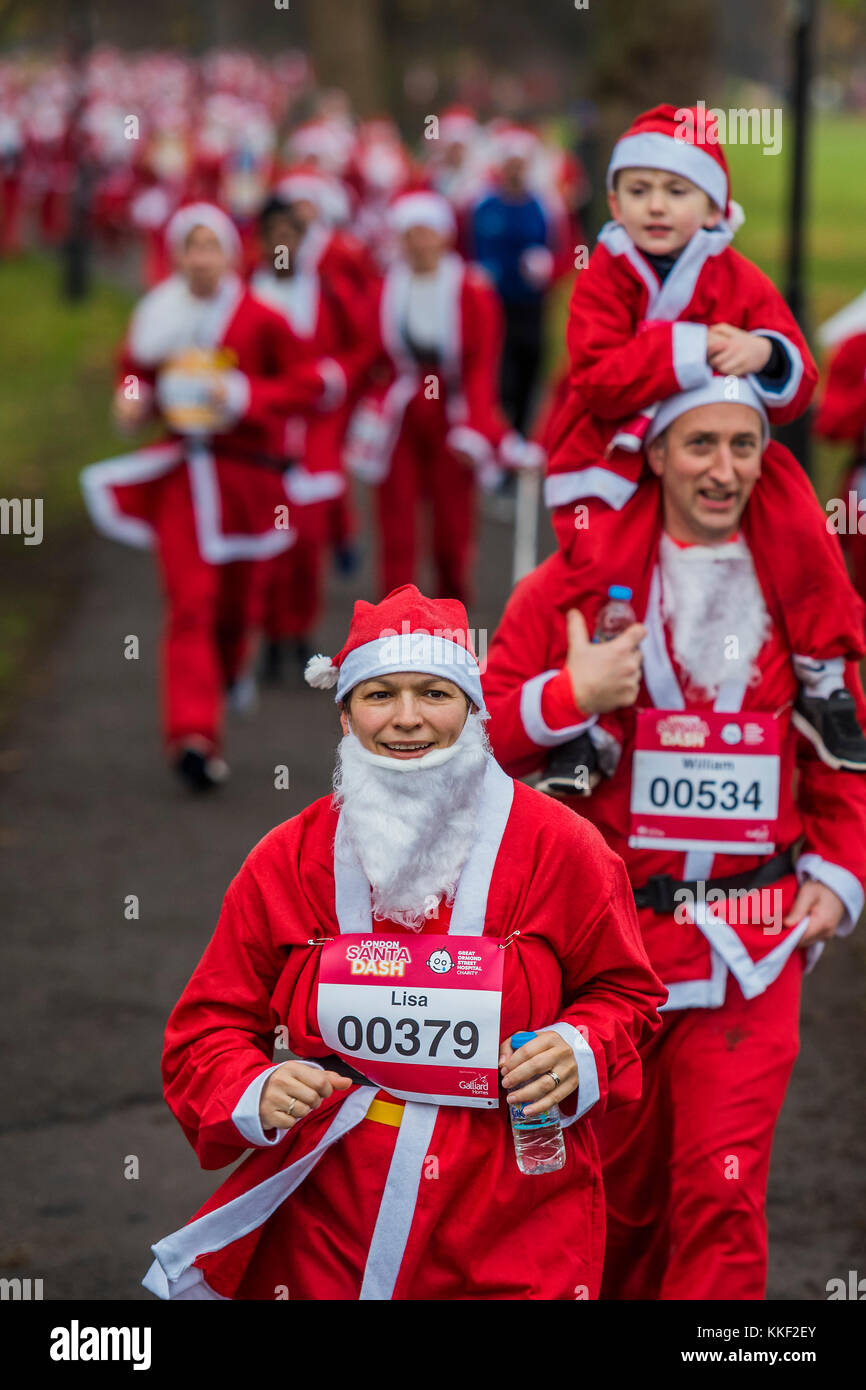 Clapham Common, London, UK. 3rd December, 2017. Participants of all ...