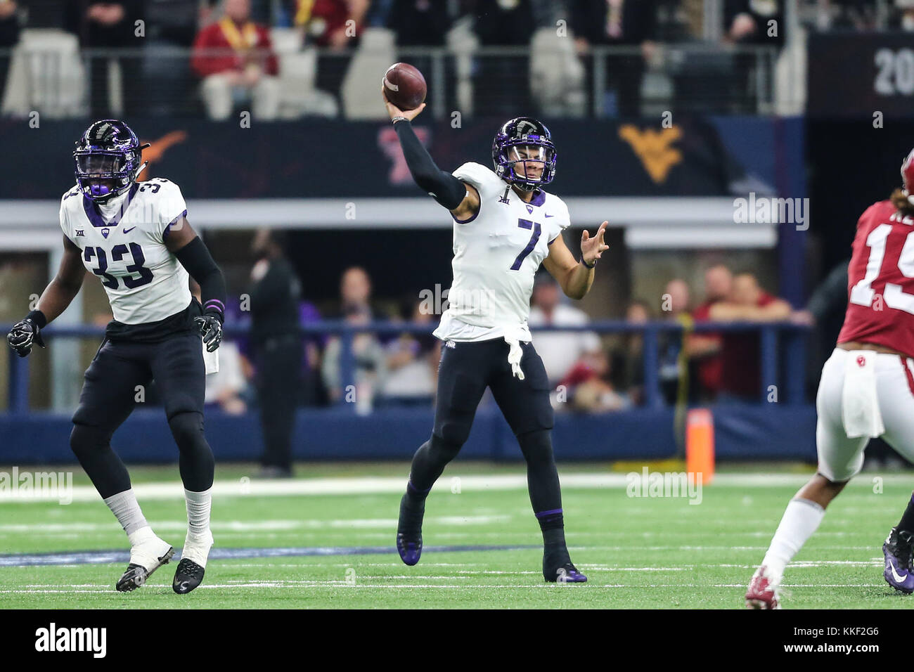 Arlington, Texas, USA. 2nd Dec, 2017. Texas Christian University QB ...