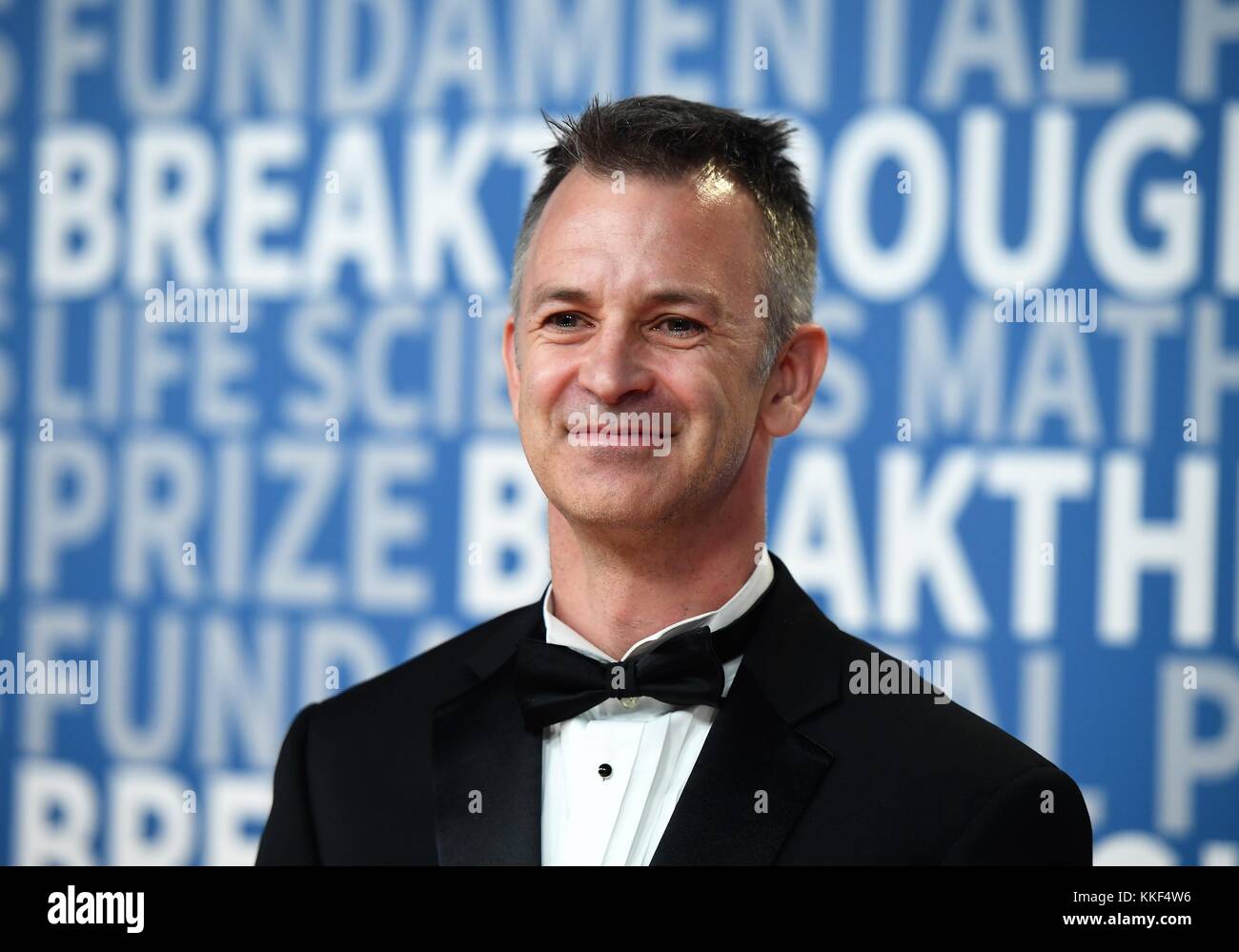 (171204) -- SAN FRANCISCO, Dec. 4, 2017 (Xinhua) -- Christopher Hacon ...