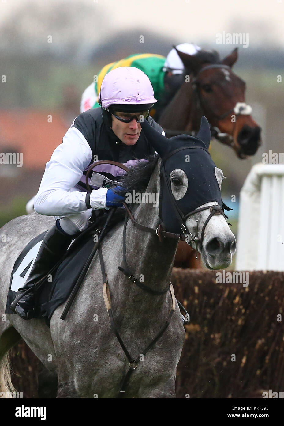 Tom scudamore jockey 2017 hi-res stock photography and images - Alamy