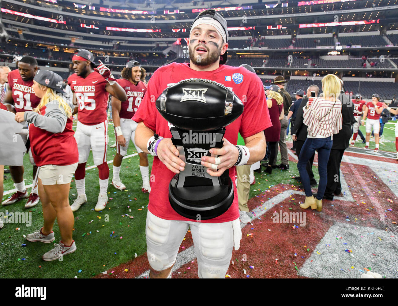 December 02, 2017: Oklahoma Sooners quarterback Baker Mayfield #6 threw 4 touchdowns and passed ...