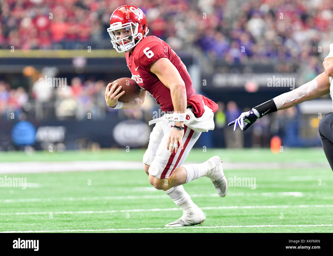 December 02, 2017: Oklahoma Sooners quarterback Baker Mayfield #6 threw 4 touchdowns and passed ...